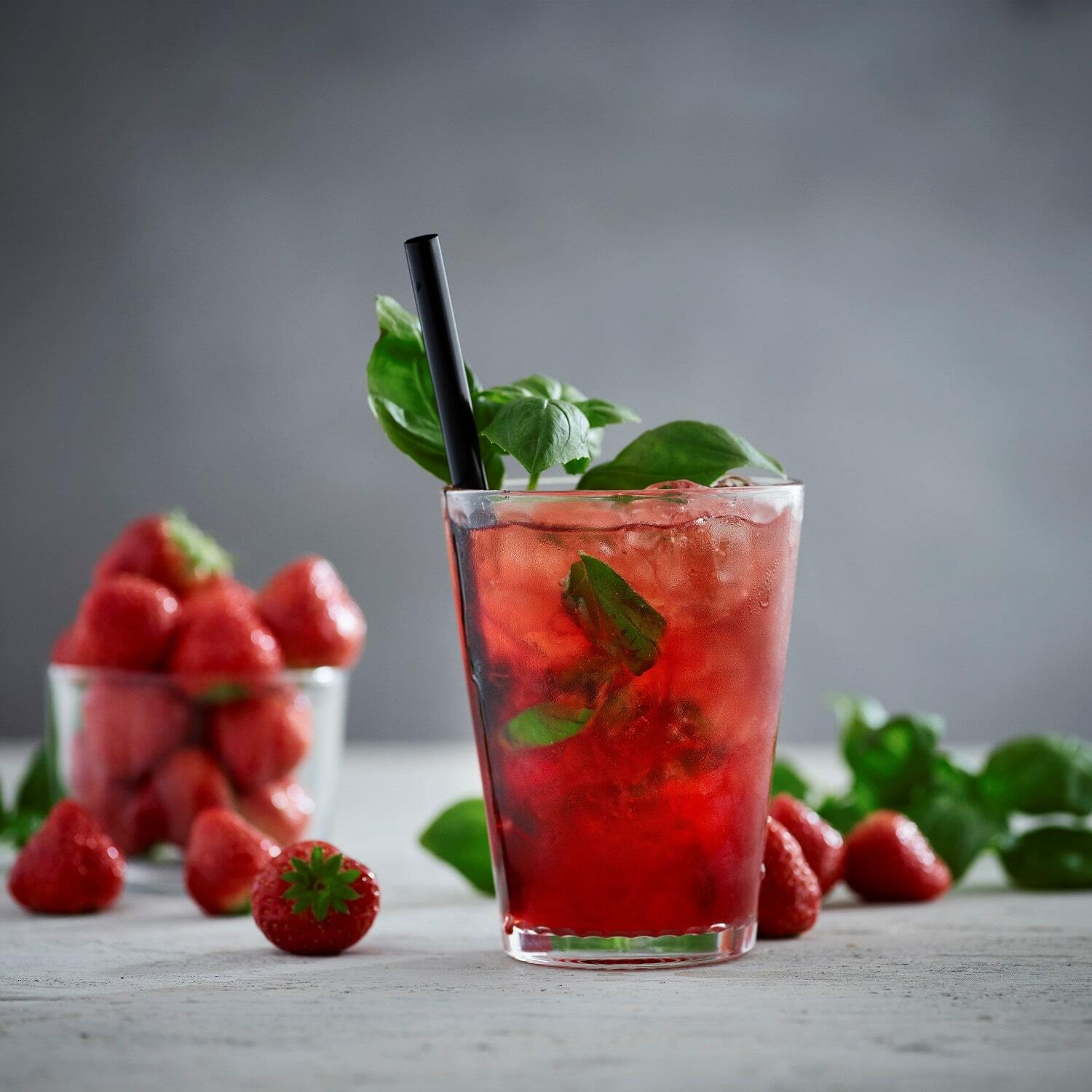 Strawberry Smash opskrift | shake-it.dk - drinksopskrifter – shake-it.dk